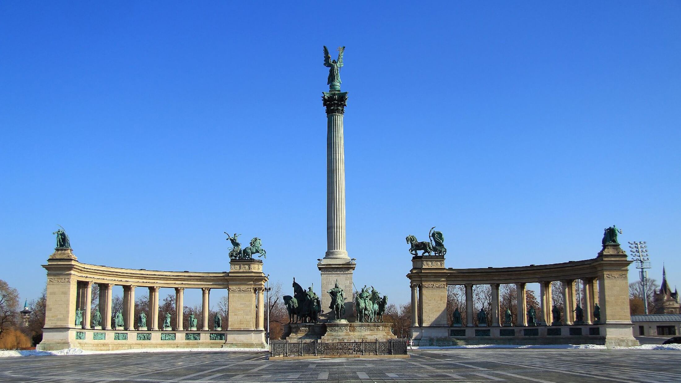 Heroes' Square Budapest - Hősök tere - Hungary the best attraction ...