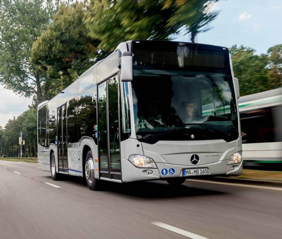 Budapest's Public Transport Gets a Boost with New Buses - BudAPPest